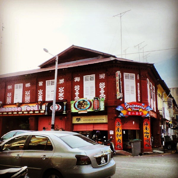 Glutton Street 贪吃街 - Food Truck in Muar