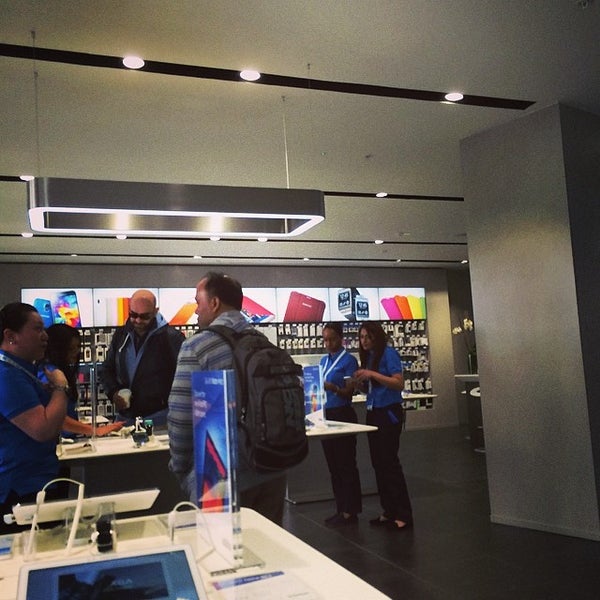 Samsung - Electronics Store in London