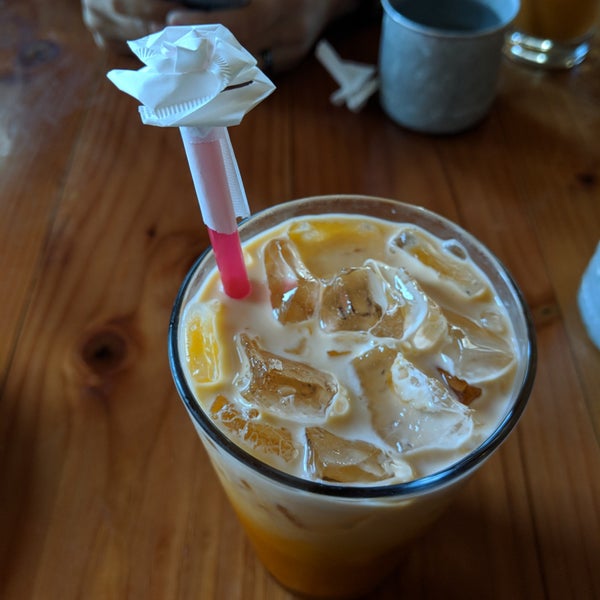 Tarad Thai Market and Restaurant - 601 SE Morrison St