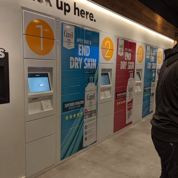 Amazon@Downtown Portland - Portland, OR