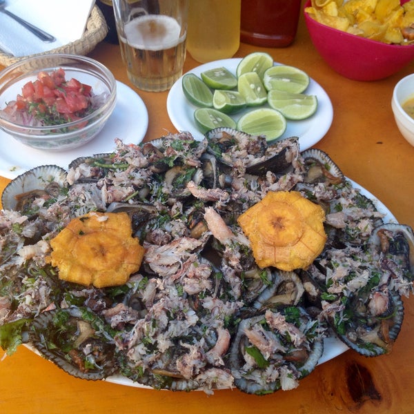 Las Conchitas de San Lorenzo - Jipijapa - Quito Canton, Pichincha Province