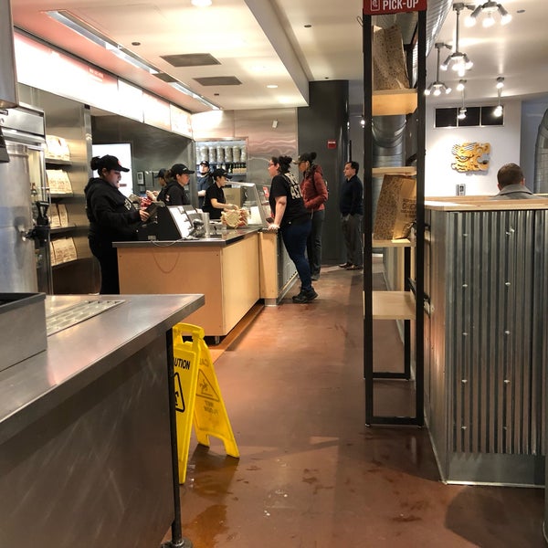 Chipotle Mexican Grill - Mexican Restaurant in Chicago