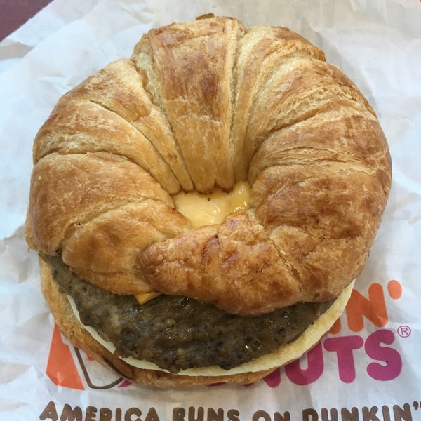 Dunkin' - Old Town - 333 W North Ave