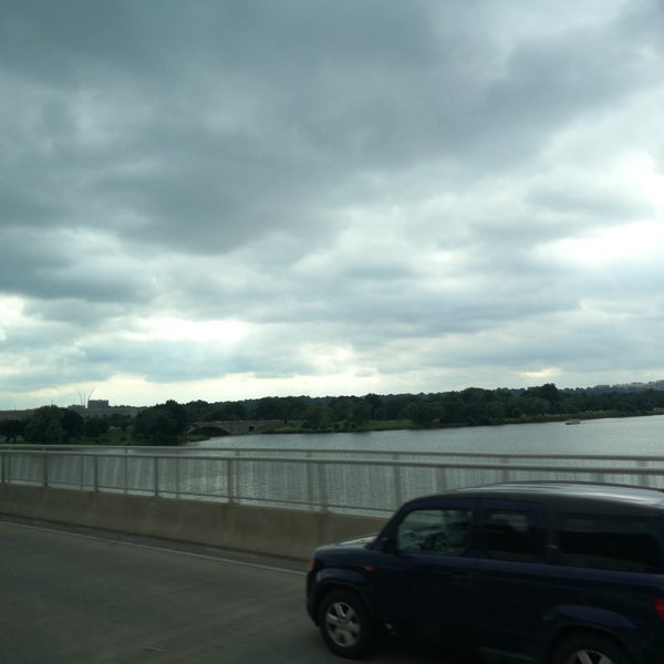 George Mason Memorial Bridge - Bridge in Washington D.C.