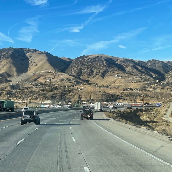 Los Angeles / Kern County border - Border Crossing