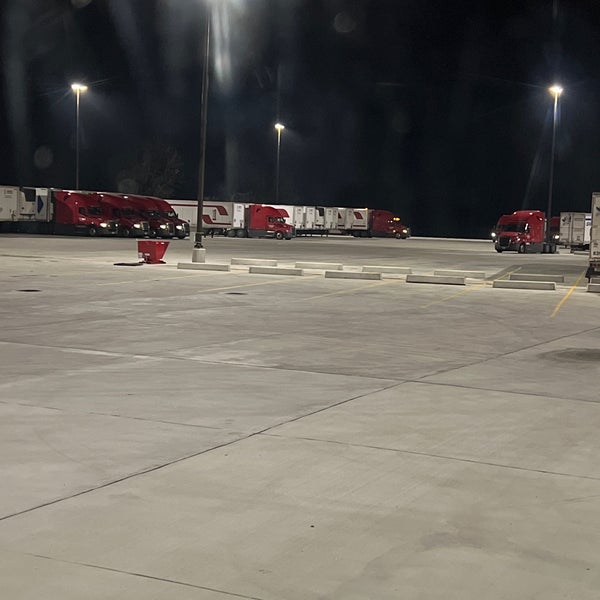 Crete Carrier/Shaffer Trucking - West Memphis, AR