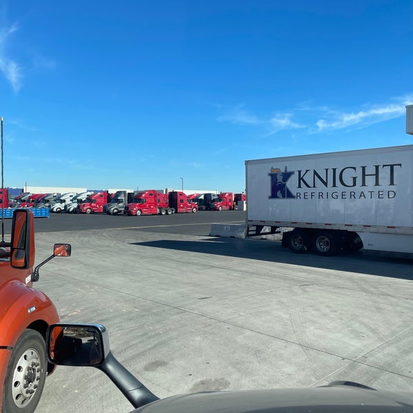 Knight Refrigerated Logo