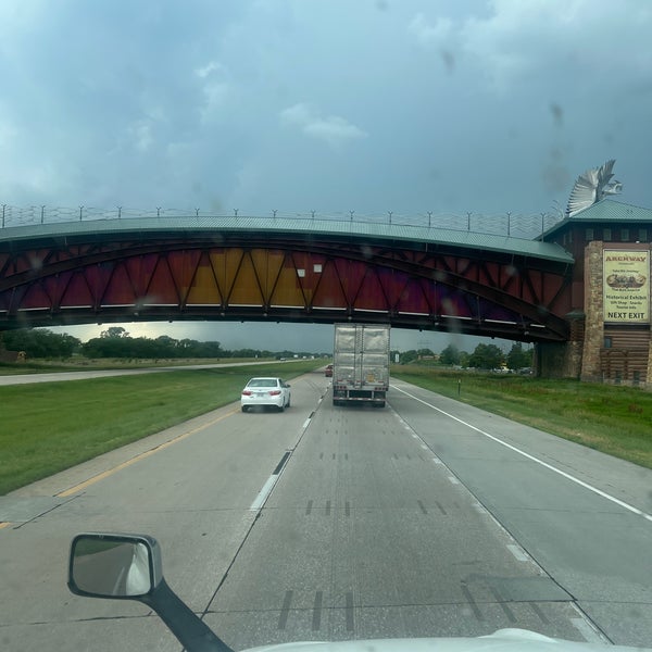 Great Platte River Road Archway - 17 tips