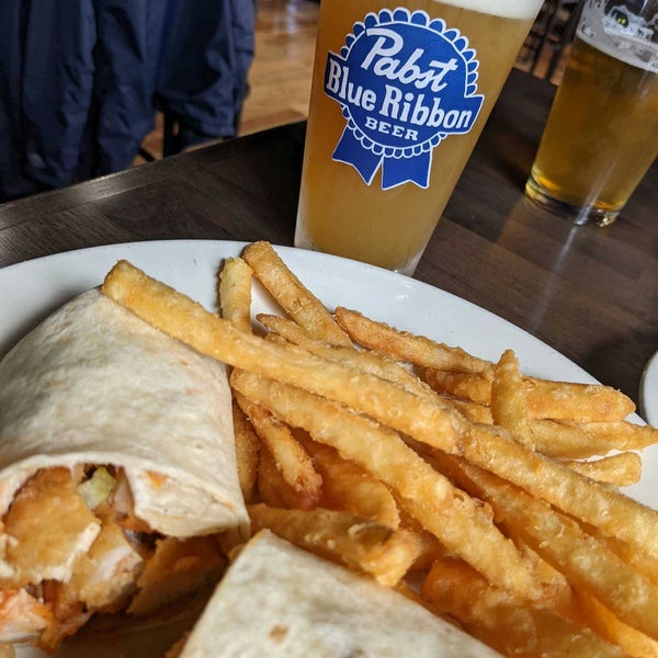 1760 Pub N Grille - 19 tips