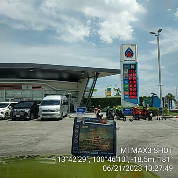 ปตท. (PTT NGV/Petrol Station) - Bang Phli - 12 tips