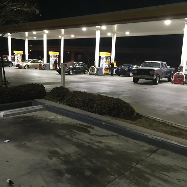 Shell - Fuel Station in Lancaster