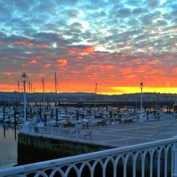 Puerto de Santurtzi - Harbor / Marina in Santurtzi