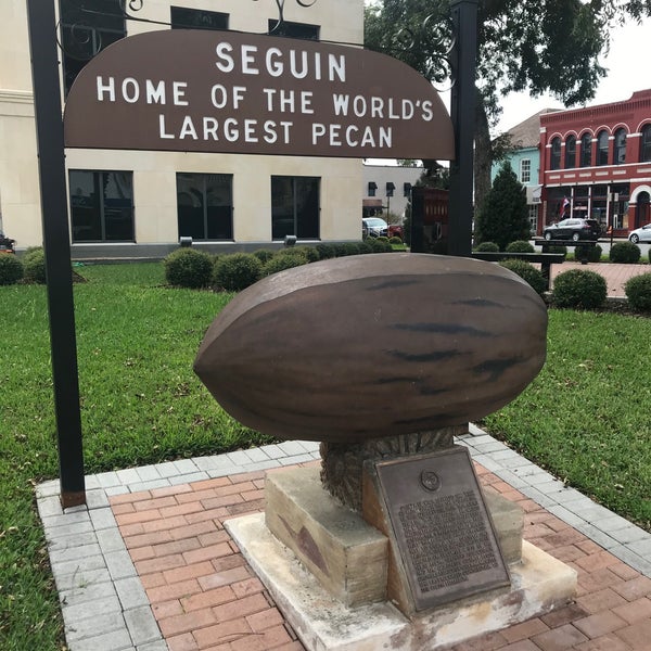 World's Largest Pecan - 1 tip from 99 visitors