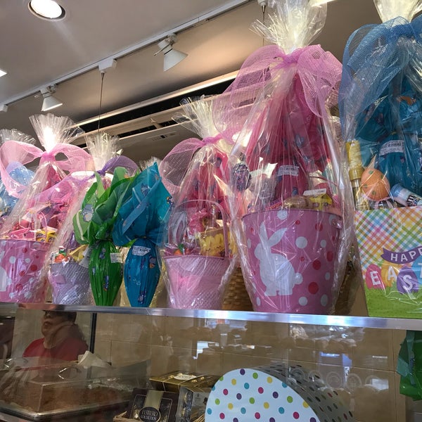 Parisi Brothers Bakery - Astoria, NY