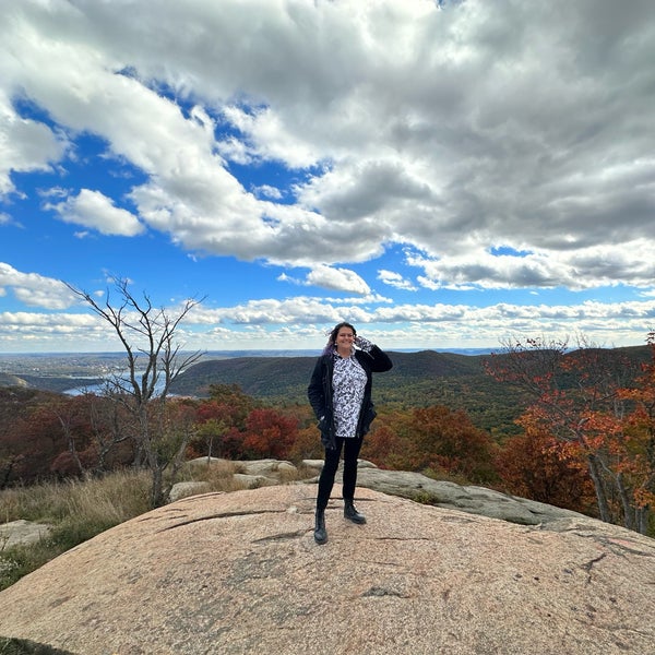 Top of Bear Mountain - 9 tips