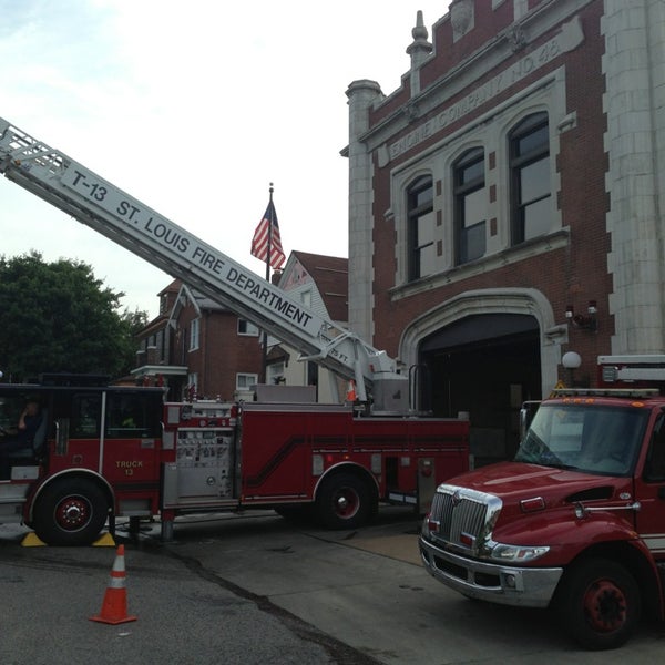 Photos at St. Louis Fire Dept. Engine House #13 - Hamilton Heights - St ...