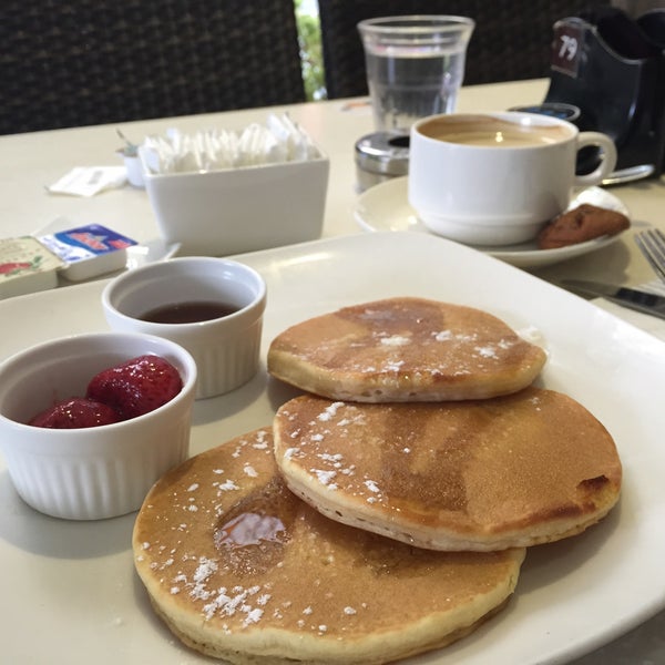 Lunch spots in & around Raffles Place