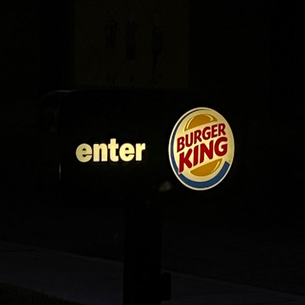 Burger King - Fast Food Restaurant in Riverside
