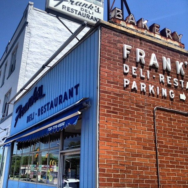 Franks Deli & Restaurant - Breakfast Spot