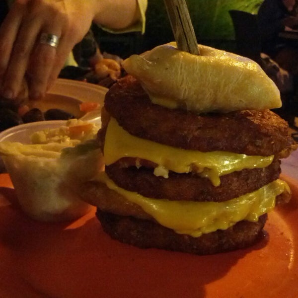 Bonnie's Lounge - 27 tips from 586 visitors