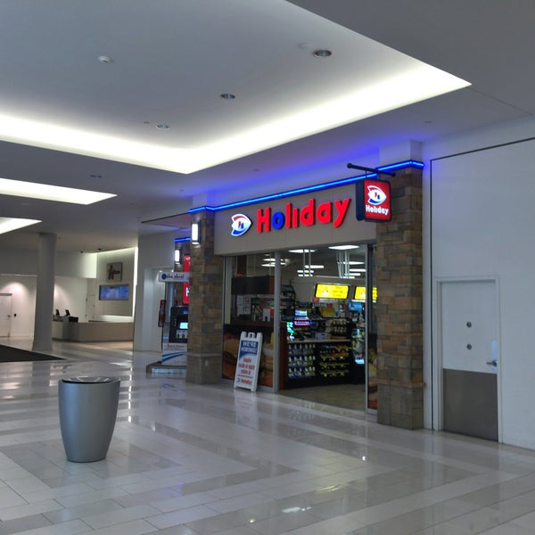 Holiday Station Store - Convenience Store in Bloomington