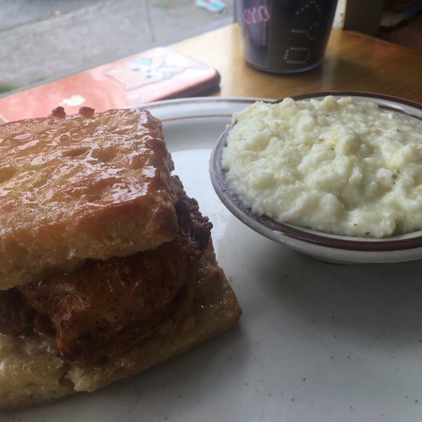 Fat's Chicken & Waffles - Fried Chicken Joint in Seattle