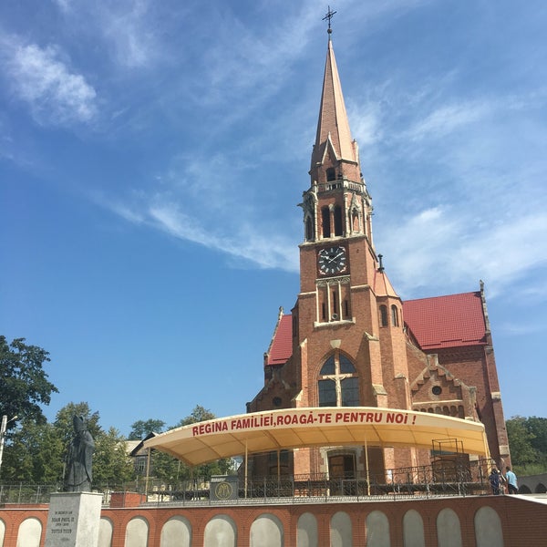 Catedrala Catolica Cacica - Cacica, Suceava