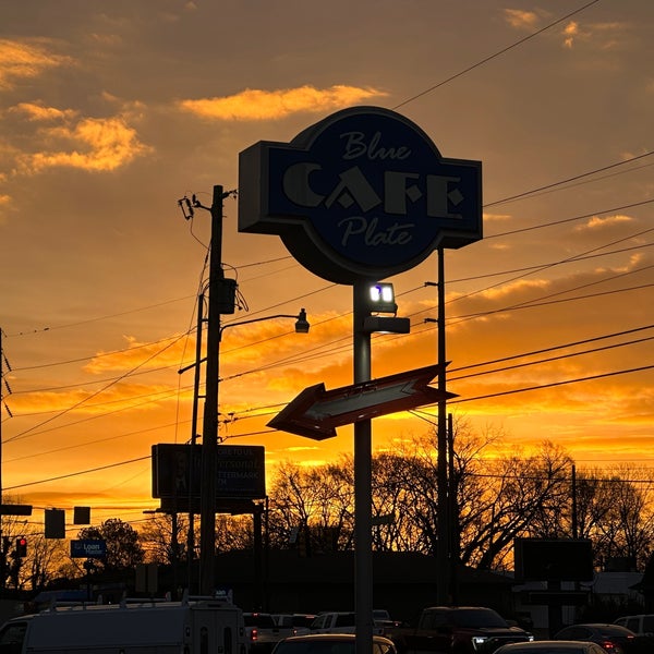 Blue Plate Cafe - 35 tips