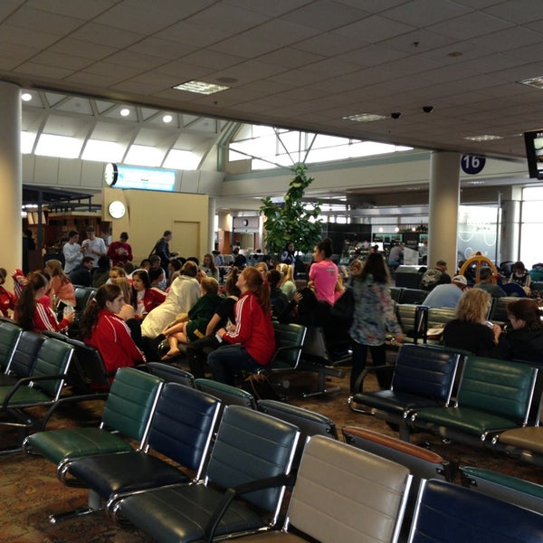 Gate A16 (Now Closed) - Northeast Calgary - Calgary International ...