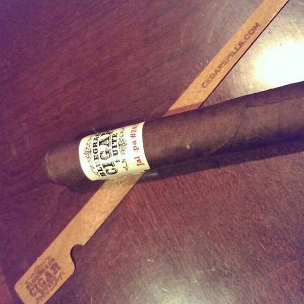 Bluegrass Cigar Suite - 2 tips from 32 visitors