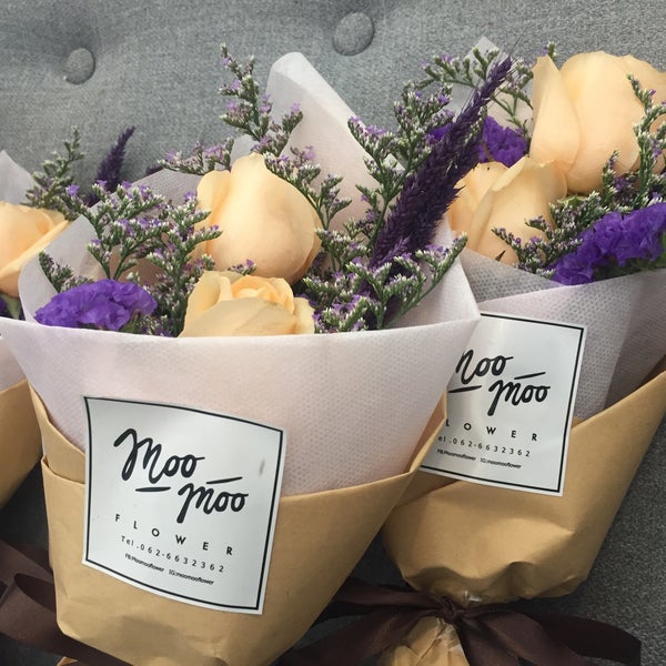 Moo Moo Flower - ผู้เยี่ยม 27 คน