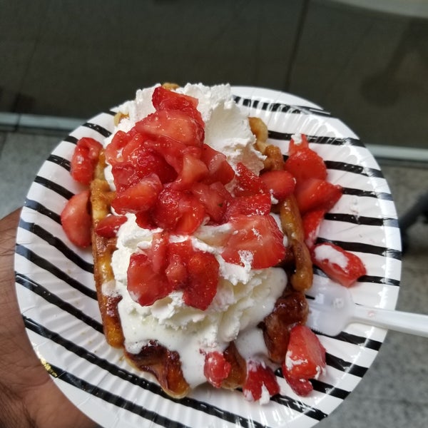 Fred’s Belgian Waffles & Ice Cream - L'Europe - Paris, Île-de-France