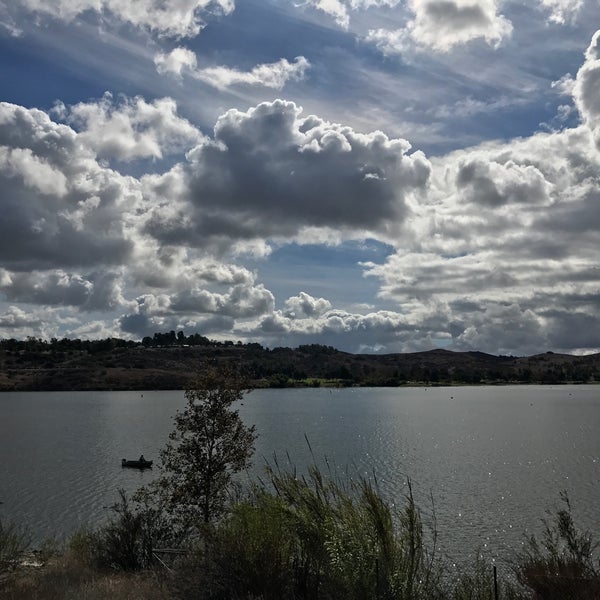 Photos at Puddingstone Lake - 4 tips from 493 visitors