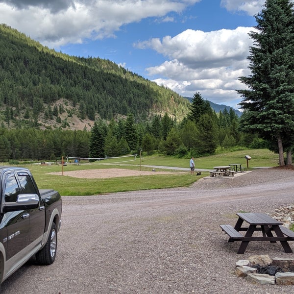 Nugget RV Park - I-90 Exit 33