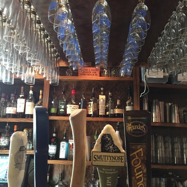 Michael's Bistro & Taphouse (Now Closed) - 1427 University Ave
