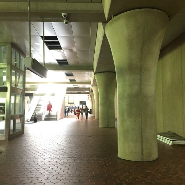 Photos at Downtown Largo Metro Station - Metro Station