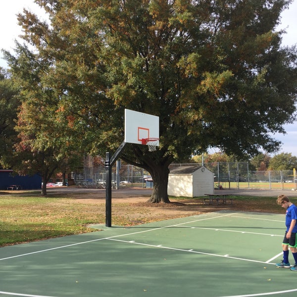 Eugene Simpson Stadium Park - Del Ray - 1 tip