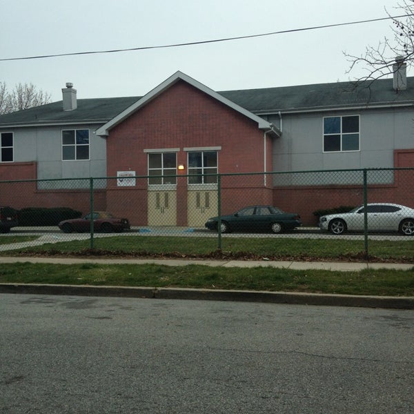Callowhill Aquatics Center - Northern Baltimore - 1 tip from 41 visitors