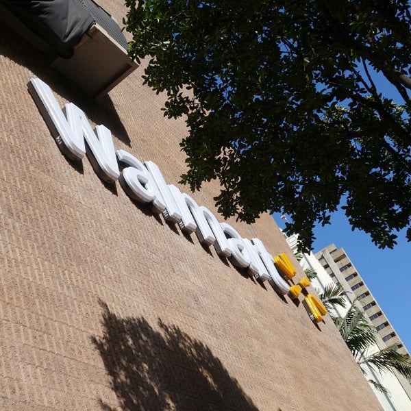 Walmart - Downtown Honolulu - 4 tips from 804 visitors