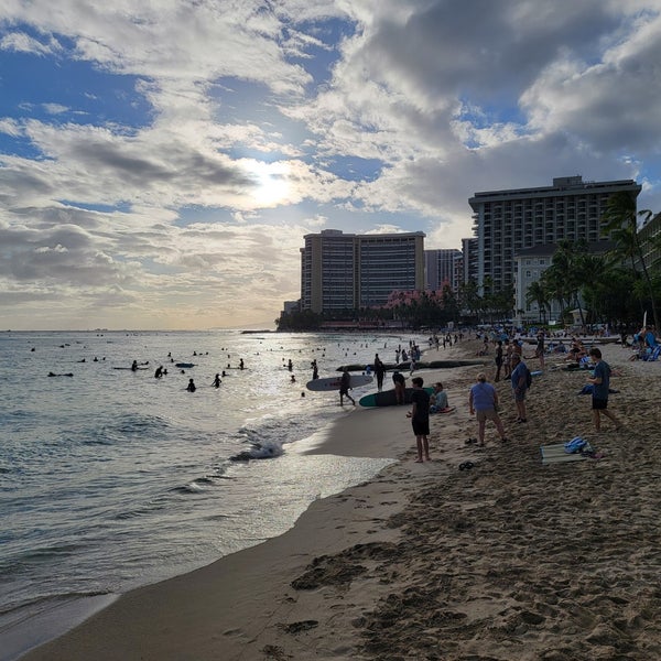 Kuhio Beach Park - Beach in Honolulu