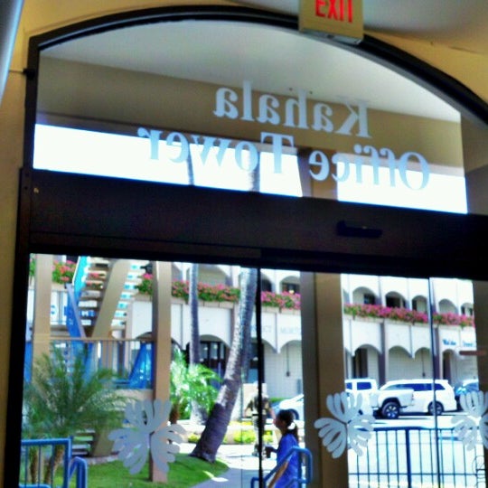 Kahala Office Center - 76 visitors