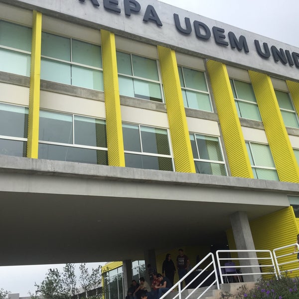 Prepa Udem Logo