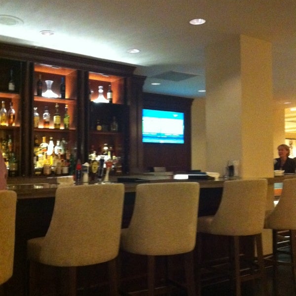 The Statler Lounge - Connecticut Avenue - K Street - 4 tips from 139 ...