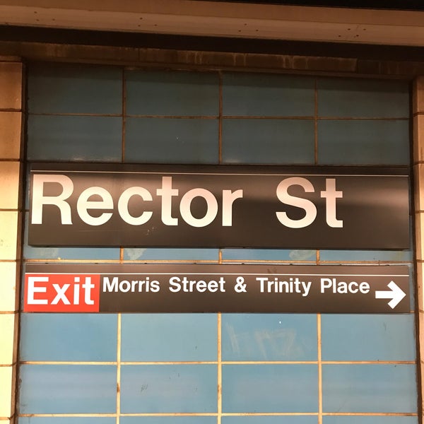 MTA Subway - Rector St (R/W) - Metro Station in New York