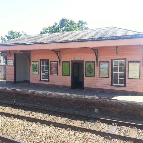Crediton Railway Station (CDI) - 1 tip from 98 visitors