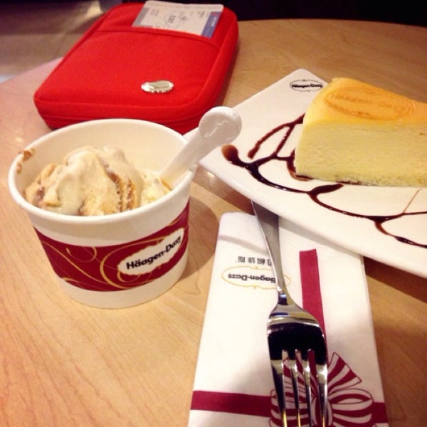 Häagen-Dazs 哈根达斯 - Ice Cream Parlor in Beijing