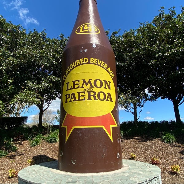 L&P Bottle - Outdoor Sculpture in Paeroa