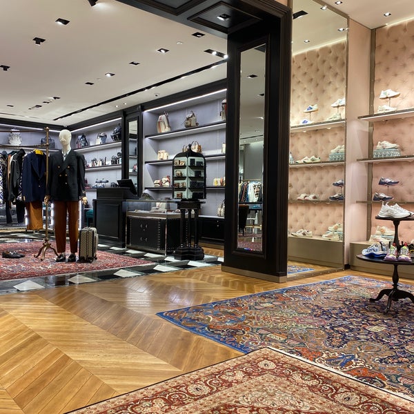 Gucci Auckland - Central Business District - 48 Queen Street