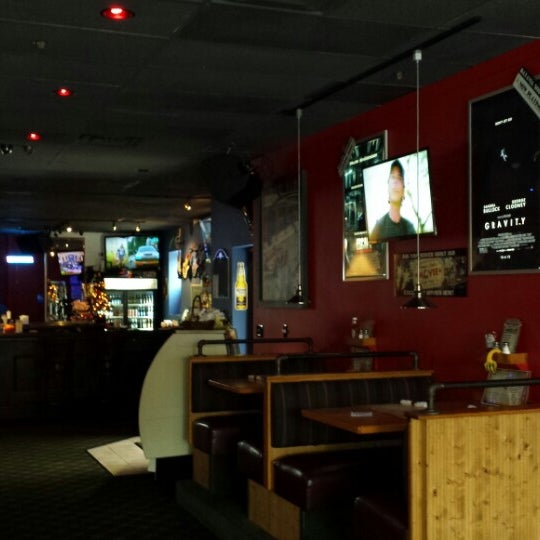City Slickers Bar & Grill - 6 tips from 121 visitors