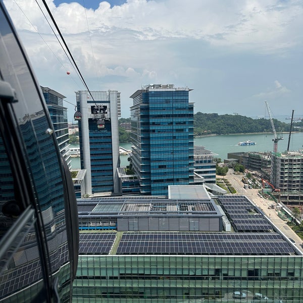 Singapore Cable Car - Harbourfront Station